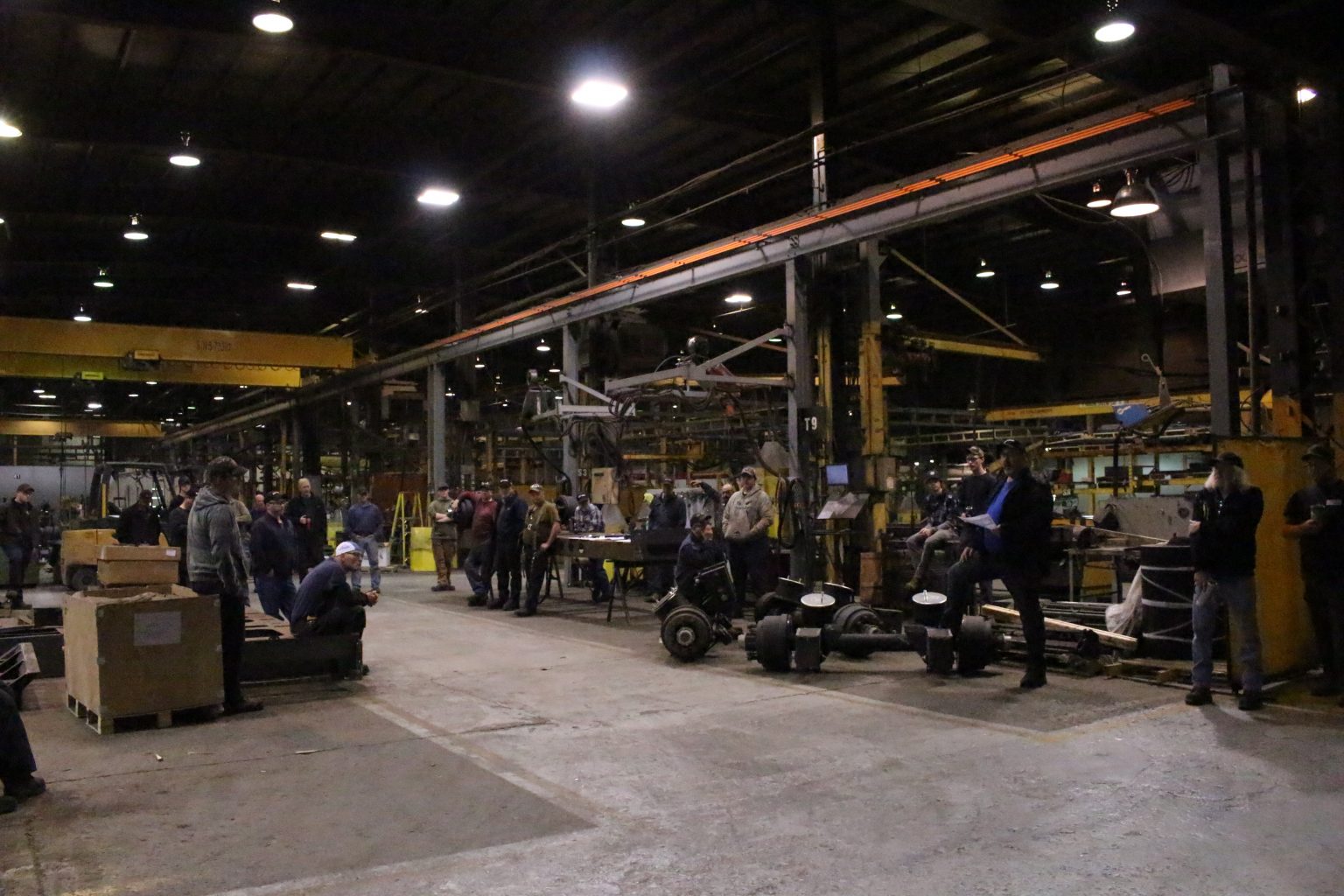 Choosing the Right Eye Protection - BWS Manufacturing